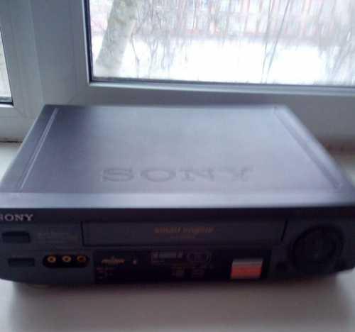 Видеомагнитофон Sony