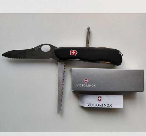 Victorinox Trailmaster One Hand