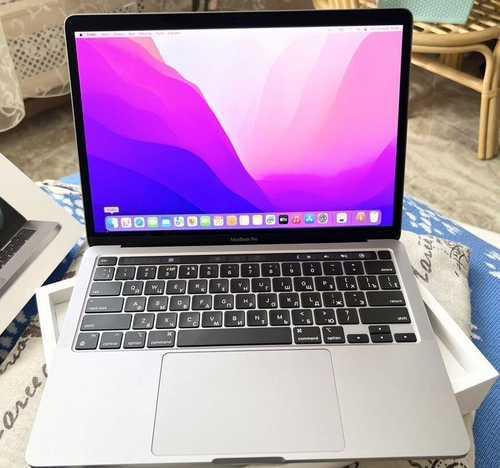 Macbook Pro 13 M1 512GB 23 цикла Комплект