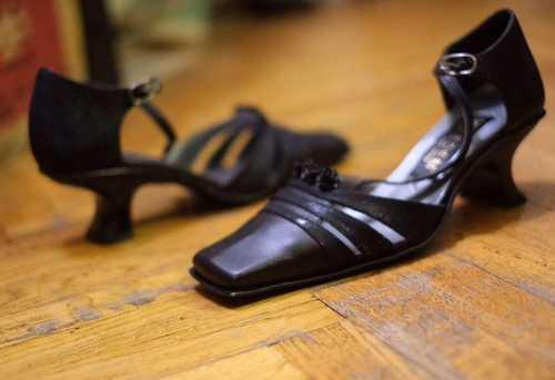 Кожаные туфли женские 38 размер черные