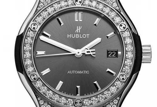 Швейцарские часы Hublot Classic Fusion Racing Grey