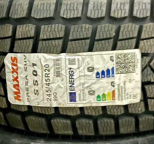 Maxxis SS-01 Presa SUV 245/45 R20 и 275/40 R20