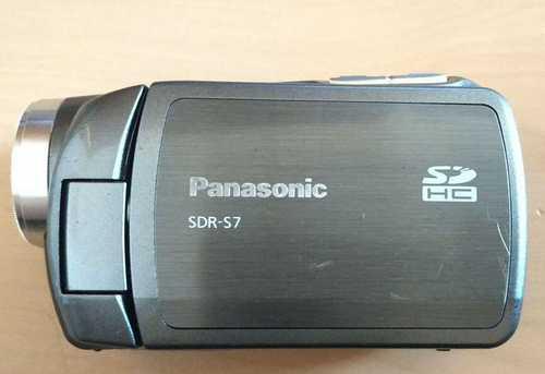 Видеокамера Panasonic SDR-S7