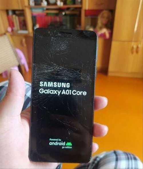 Телефон Samsung а01