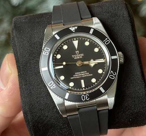 Часы Tudor Black Bay 54 37 mm M79000N-0002