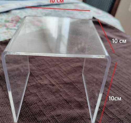 Прозрачная акриловая подставка для товара