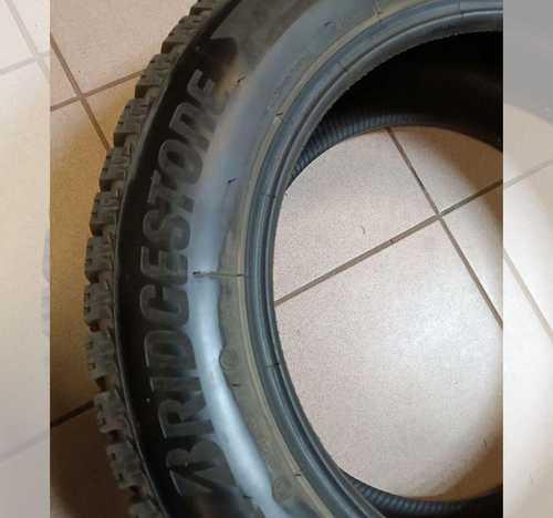 Bridgestone Ice Cruiser 7000S 205/60 R16