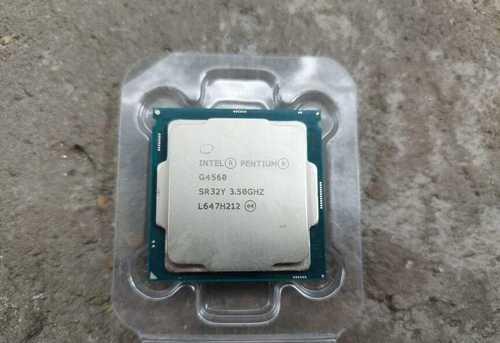 Процессор Intel Pentium G4560 с кулером