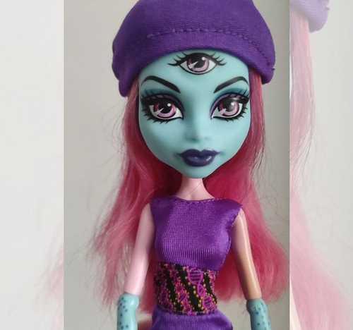 Кукла Monster High Трëхглазка