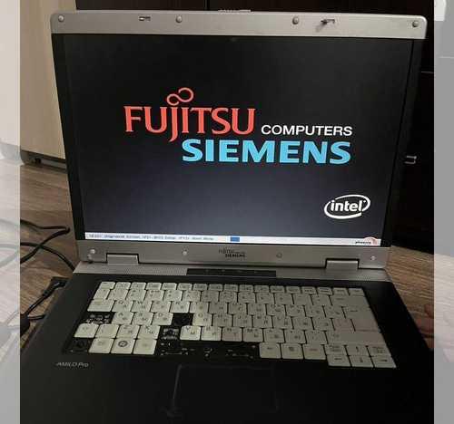 Fujitsu siemens amilo Pro
