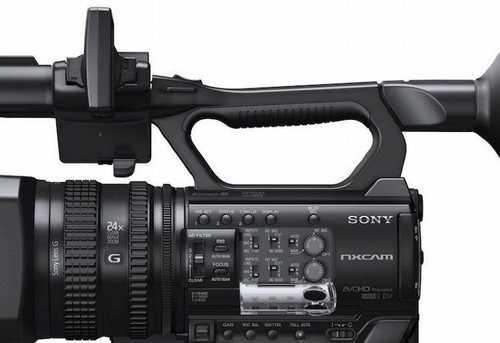 Видеокамера Sony HXR -NX100 черный