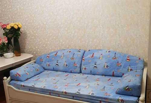 Кровать подростковая