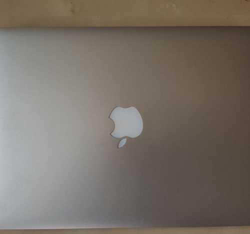 MacBook Air 13" (2017)