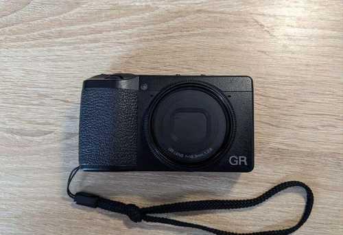 Ricoh GR III