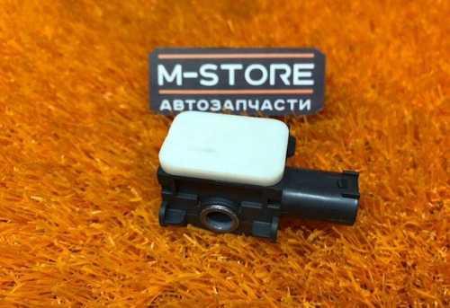 Датчик airbag (удара) Mercedes-Benz M-Class W164