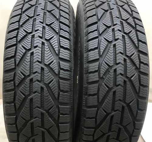 Kormoran Snow 215/60 R17 96H