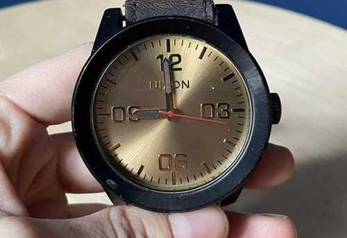 Часы Nixon Corporal