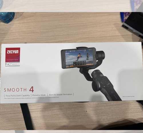 Стабилизатор для смартфона Zhiyun Smooth 4
