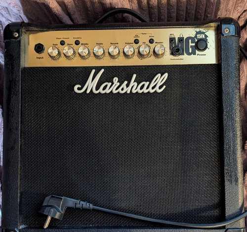 Гитарный комбоусилитель marshall