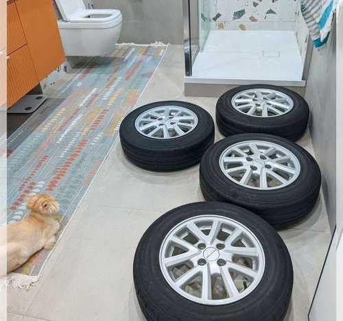 Литые диски R14   комплект летних шин Bridgestone