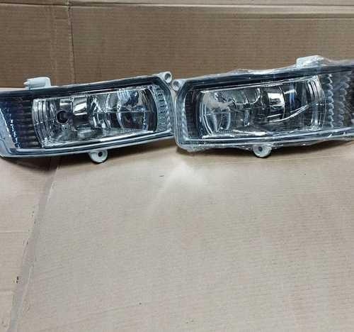 Противотуманные фары Camry 04-06