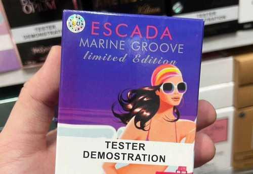 Escada marine groove