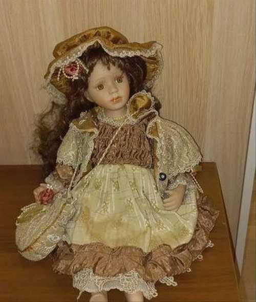 Кукла фарфоровая коллекционная