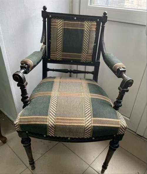 Кресло старинное Тонет Кон