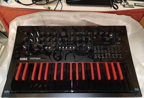 Korg Minilogue Bass новый