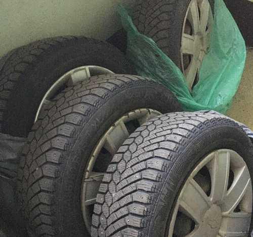 Комплект зимних колес Chevrolet r15