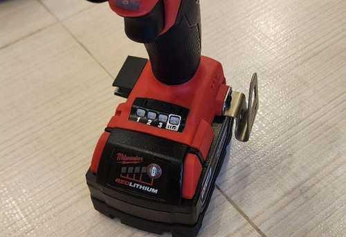 Аккумуляторный шуруповерт Milwaukee M18 FID-502X