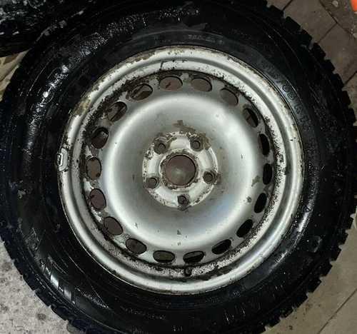 Nordman Nordman 4 215/65 R16 102