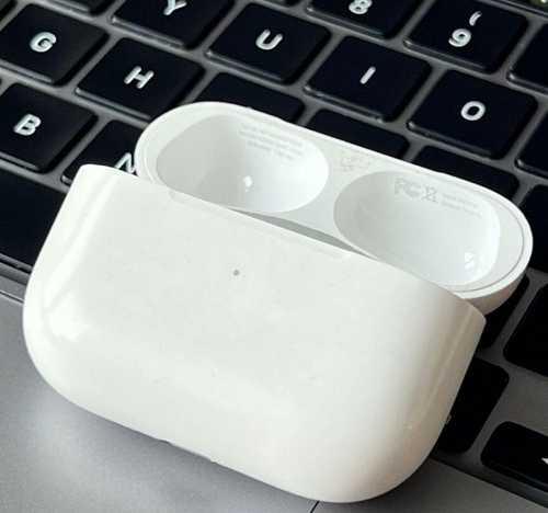 Оригинальный кейс футляр AirPods Pro MagSafe Case