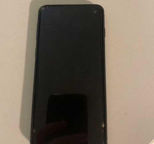 Samsung Galaxy S10, 8/128 ГБ