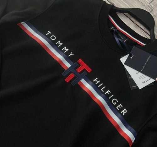 Свитшот Tommy Hilfiger новый