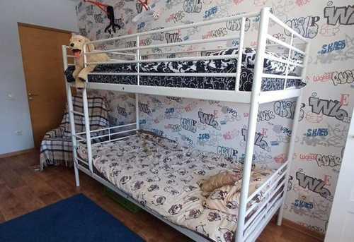 IKEA Кровать двухъярусная + матрасы
