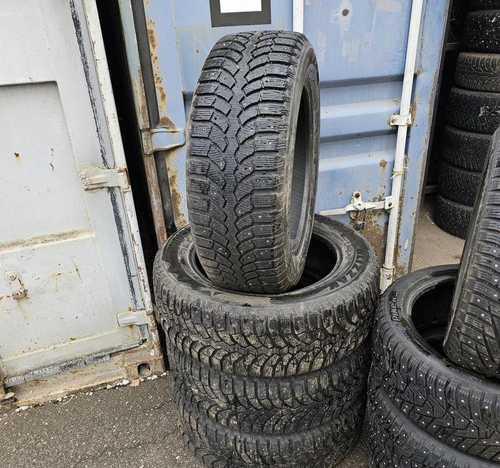 Bridgestone Blizzak Spike-01 235/60 R18