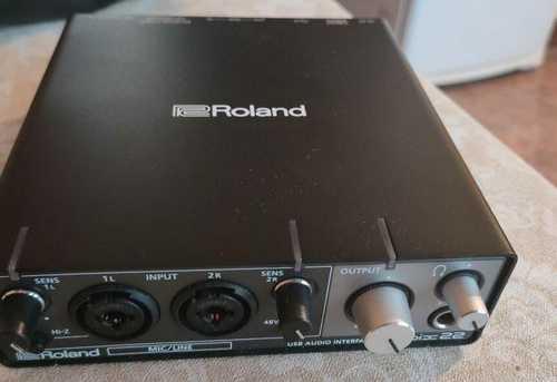 Roland Rubix 22 + Audio-technica AT2020 XLR