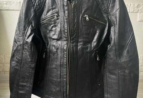 Куртка кожаная (натур), в стиле мотокуртки.44 Р-р