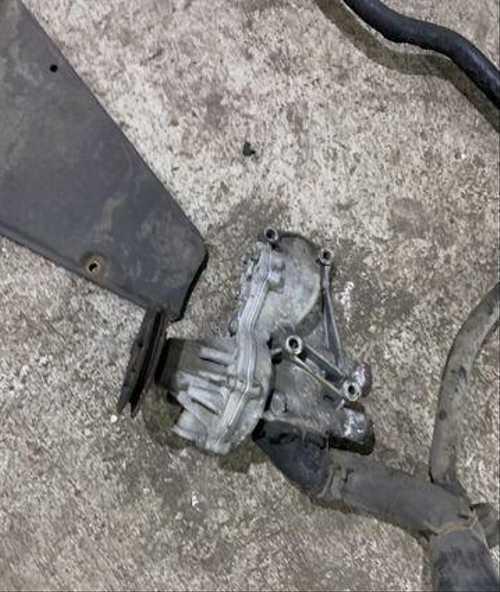 Помпа vw passat b3 1.8 RP