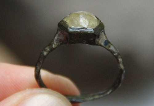 Кольцо Перстень старинный Шести гранный Камень