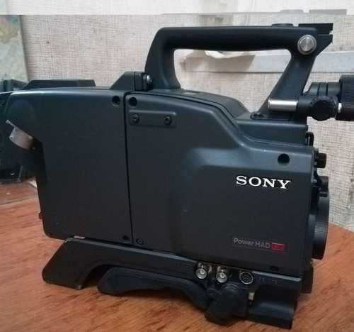 Профессиональная камера sony DXC-D55P