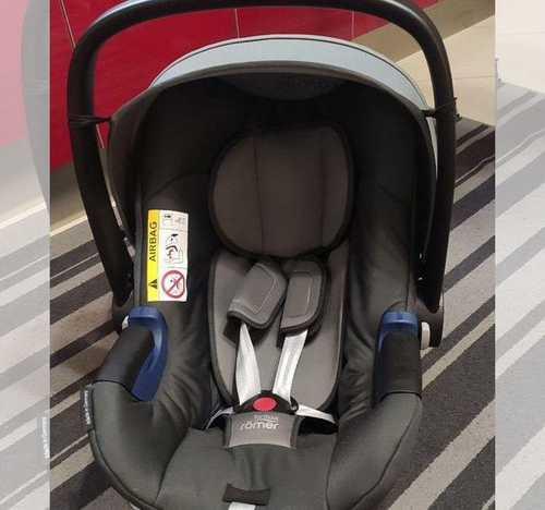 Автокресло britax romer baby safe2 i-size с базой