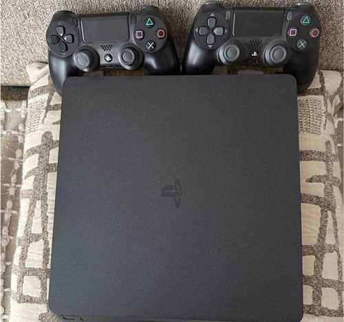 Продам Sony playstation 4 slim