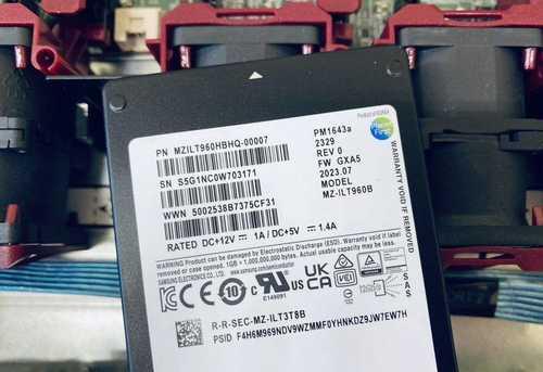 Samsung PM1643a 960Gb SAS SSD mzilt960hbhq