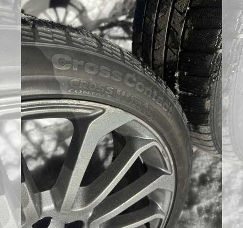 Continental ContiCrossContact Winter 275/40 R22