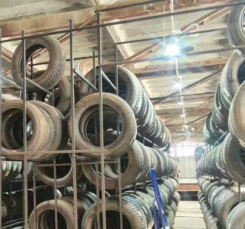 Goodyear Vector 4Seasons 215/60 R17 100L