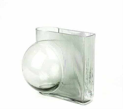 Стеклянные вазы прозрачные необычной формы