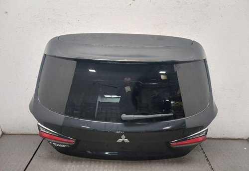 Фонарь крышки багажника Mitsubishi Outlander Sport
