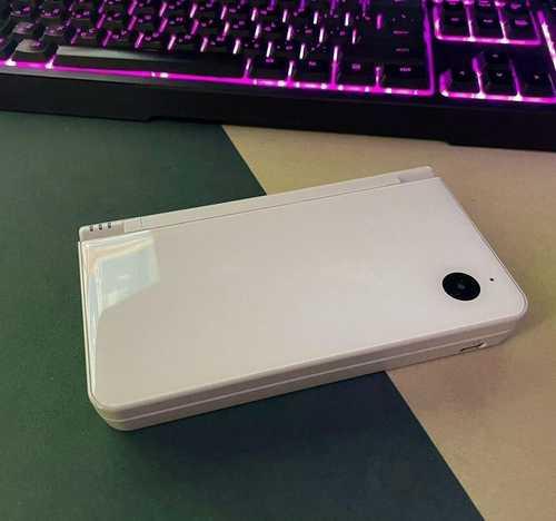 Nintendo DSi XL Белая